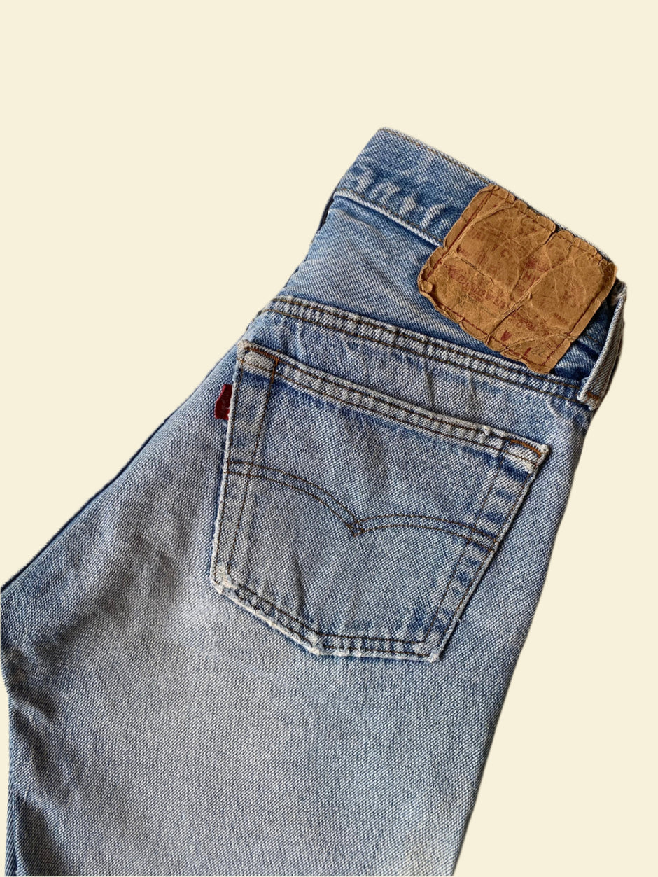 Hand-picked vintage Levi's jeans – Cherry Vintage